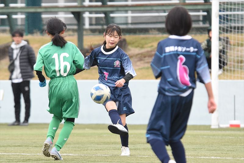 JFA U－12ガールズゲーム2023県予選＜1戦目＞｜WEB写真館 スポーツ｜WEB写真館｜下野新聞デジタル