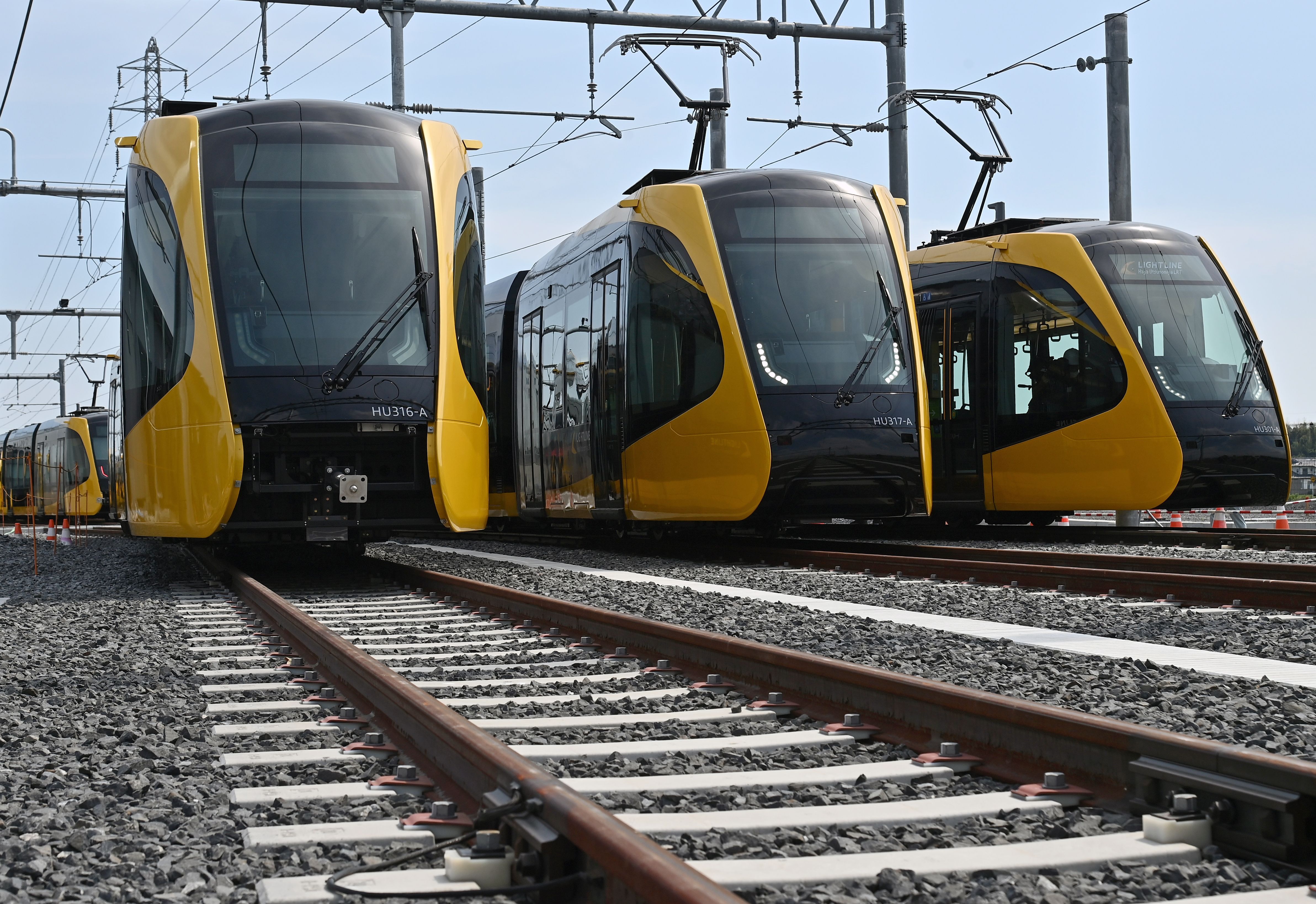 LRT全17編成の納入完了｜WEB写真館 ニュース｜WEB写真館｜下野新聞デジタル